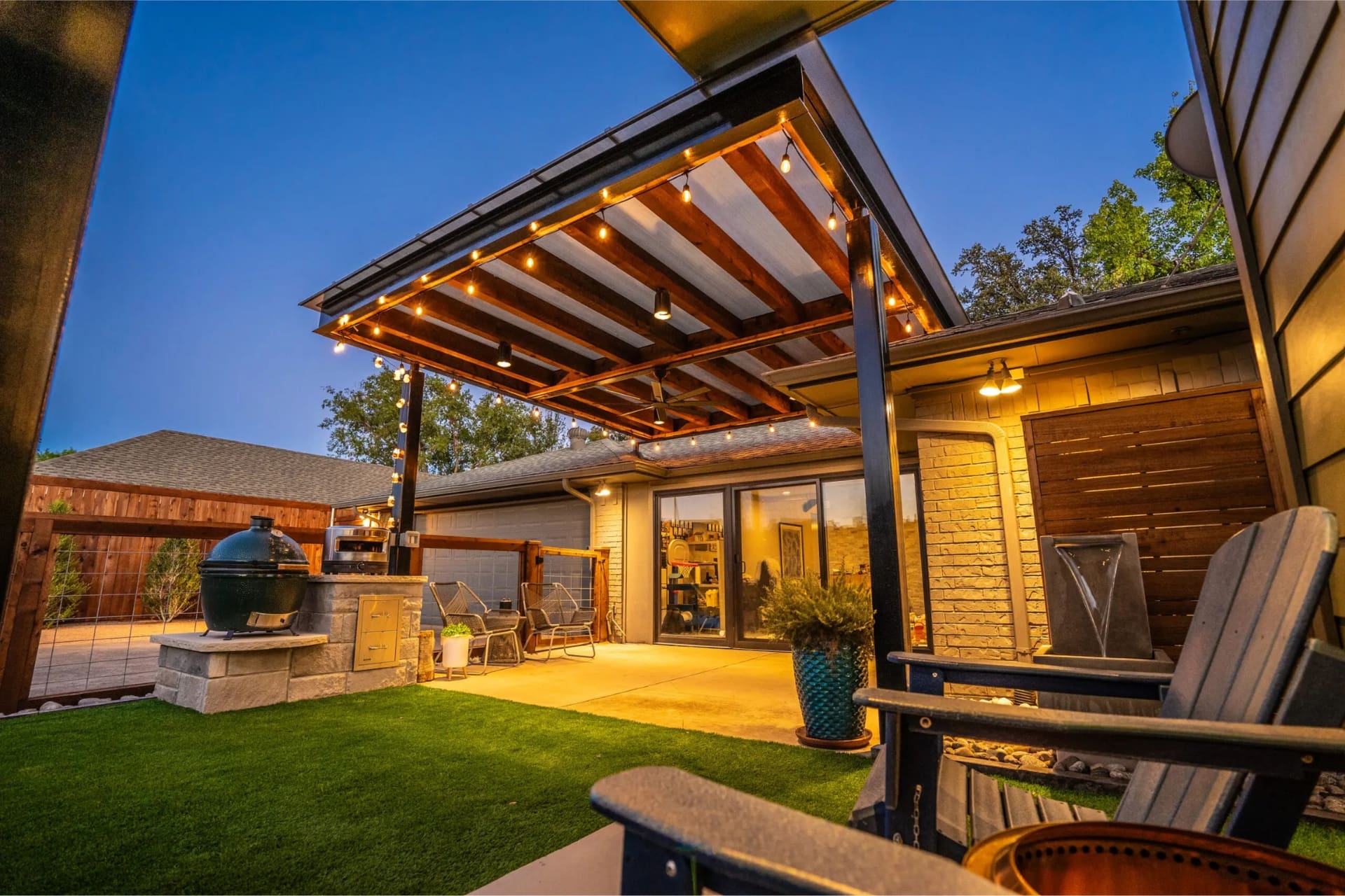 Incorporating Modern Aesthetics into Traditional Dallas Landscapes